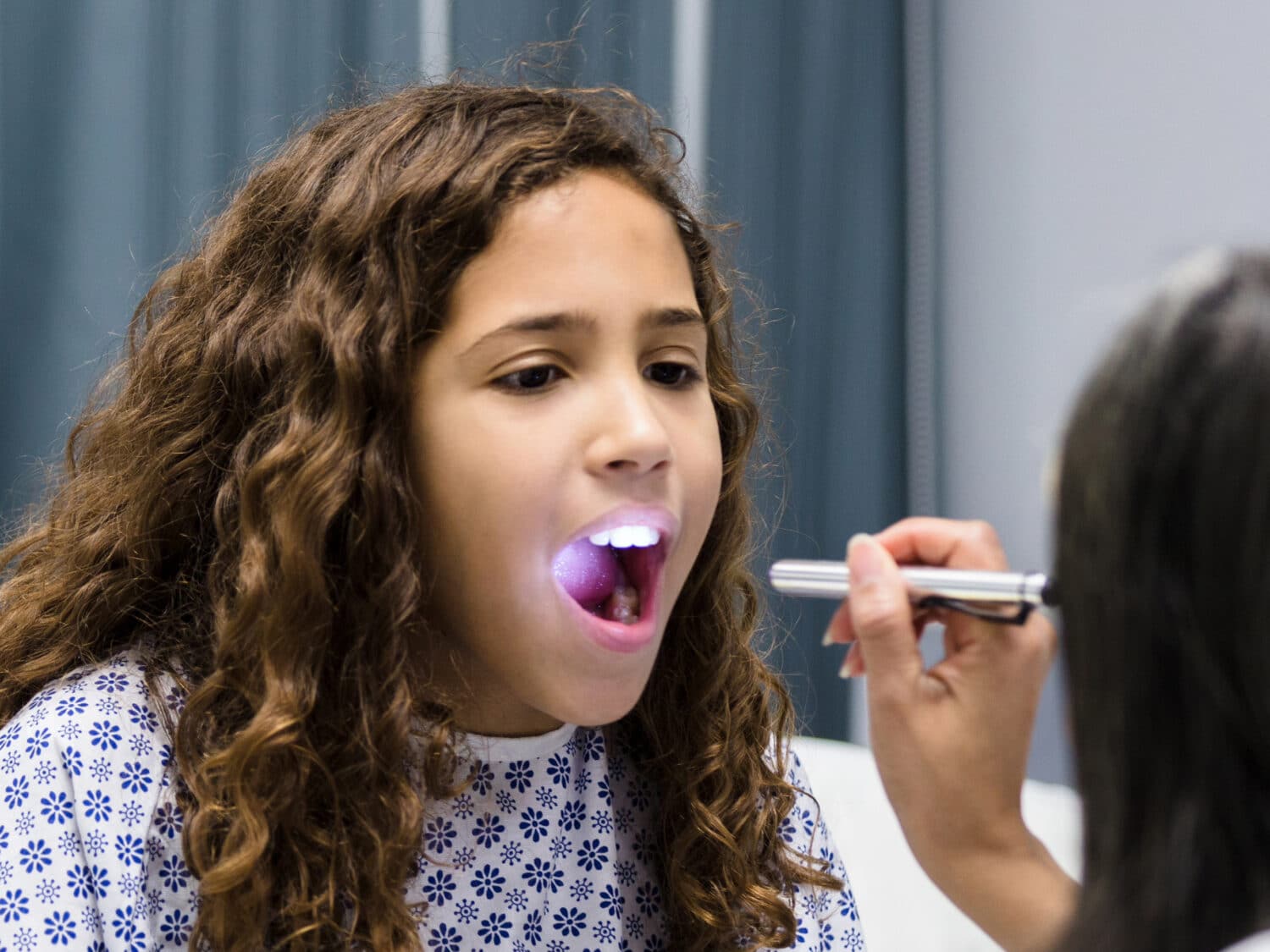 Examination | The Skin Exam | Lessons - LearnDerm